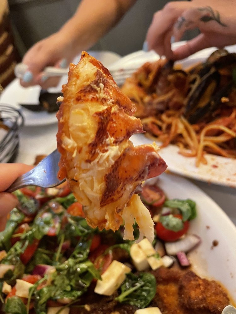 ROBKES: Italian Restaurant in Northport, NY